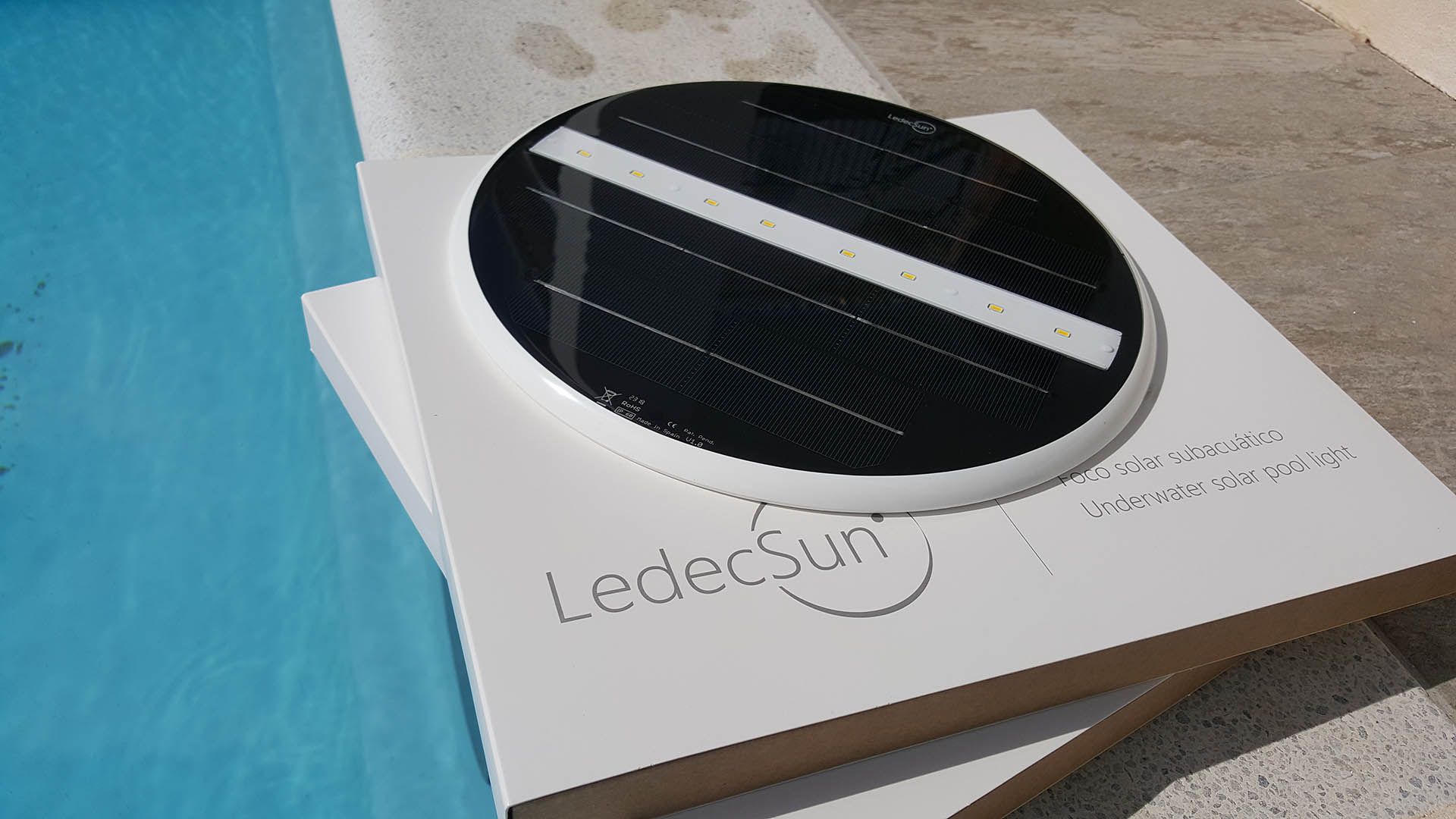 Ledecsun Solar Lights - Pool Products